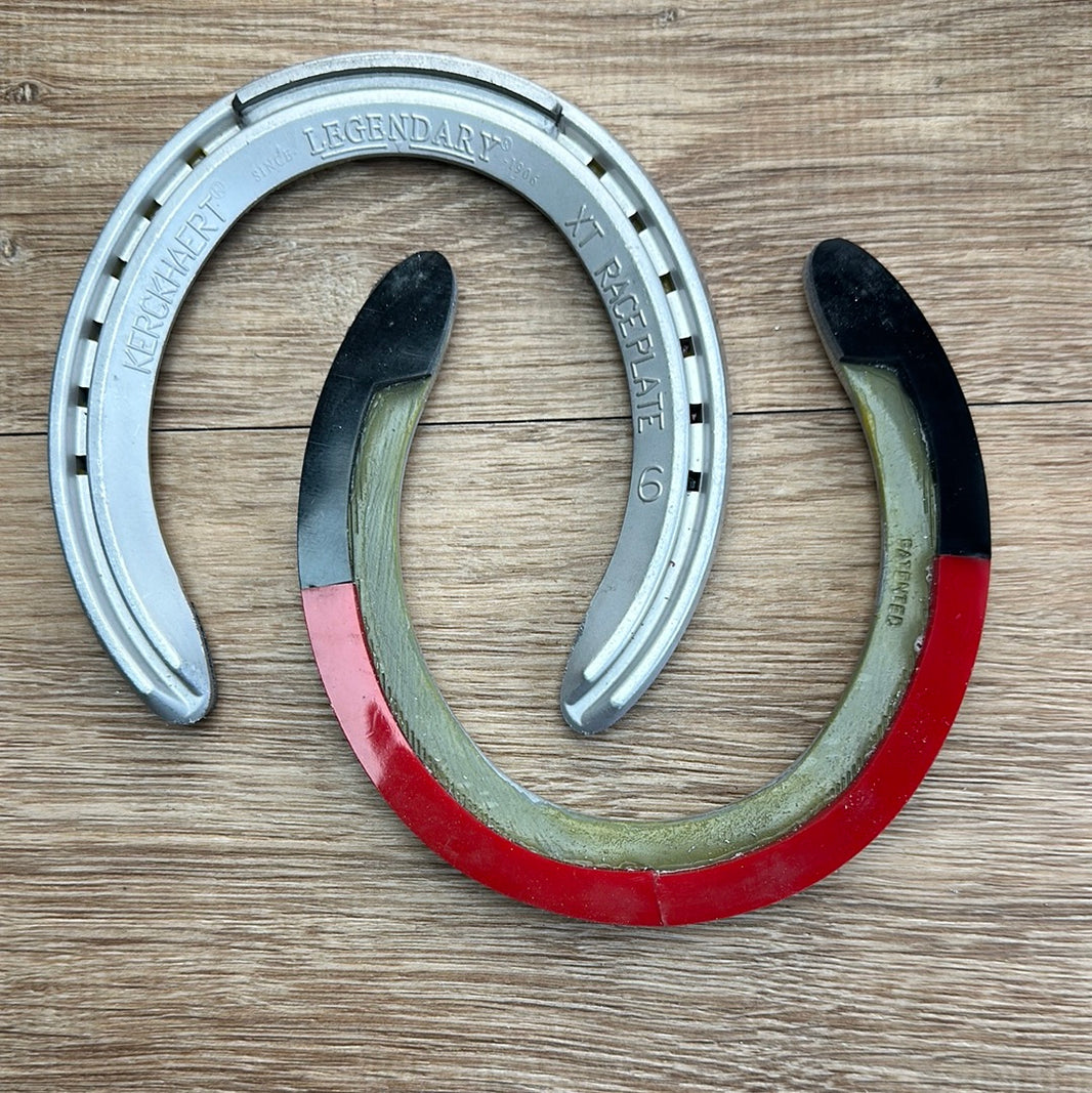 Red and Blacks - Specialty Padded Horseshoes – Red & Blacks